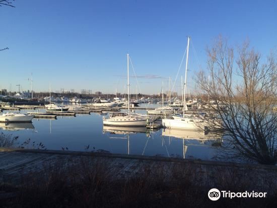 2023Lakefront Promenade Park-旅游攻略-门票-地址-问答-游记点评，密西沙加旅游旅游景点推荐-去哪儿攻略