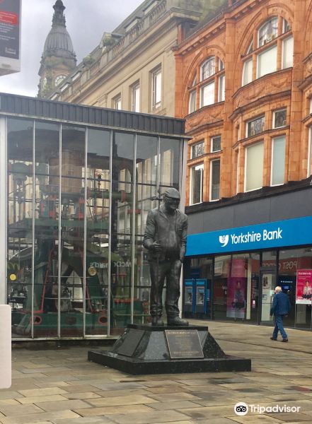 2023Fred Dibnah Statue-旅游攻略-门票-地址-问答-游记点评，波顿旅游旅游景点推荐-去哪儿攻略