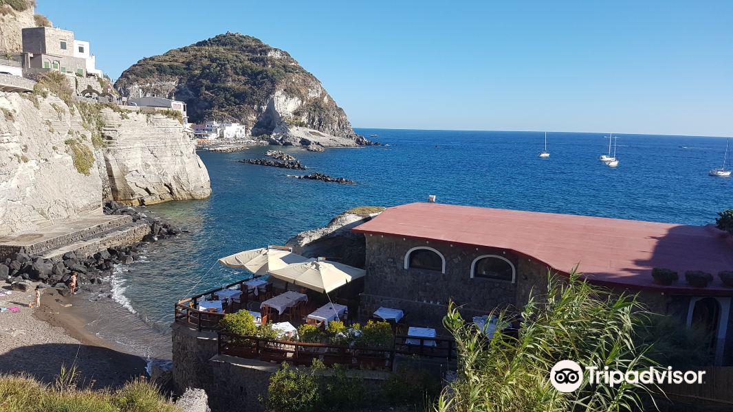 2024Cava Grado Beach-旅游攻略-门票-地址-问答-游记点评，塞拉拉丰塔纳旅游旅游景点推荐-去哪儿攻略